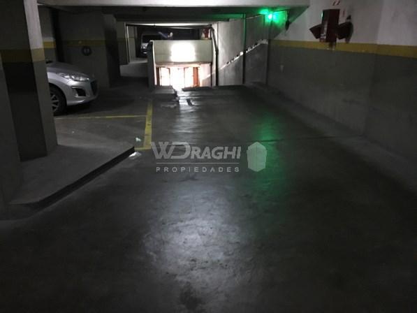 Excelente Cochera en Edificio de Oficinas, a Media Cuadra de Cordoba ...