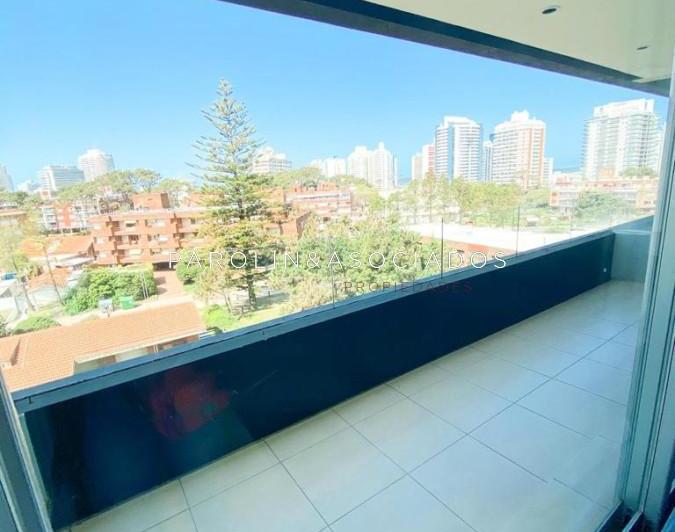 Apartamento en Venta de 3 Dorm. en Torre del Mar, Punta del Este. Otros Paises - Zonaprop