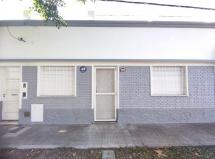 Venta - Casa Al Frente 2 Dorm. con Patio y Terraza - Azcuénaga, Rosario. Santa Fe - Zonaprop