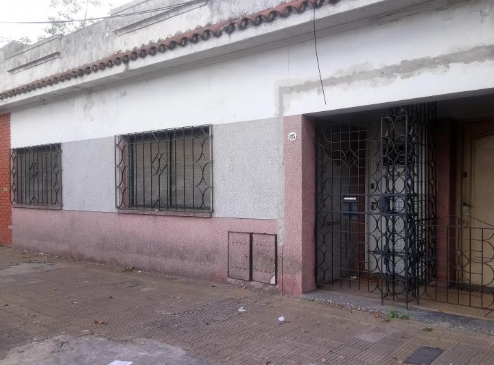 Amplio PH Al Fondo, Posibilidad de Venta Conjunta con PH Frente, Lote ...