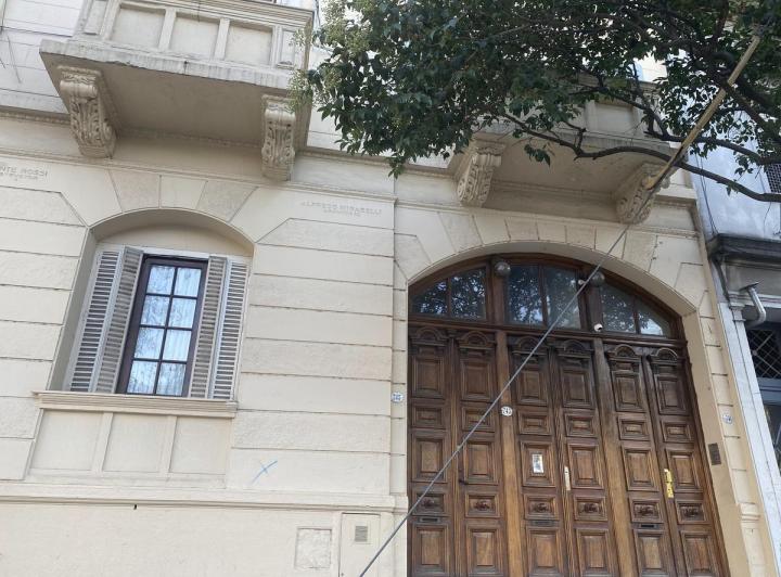 Venta Departamento 3 Ambientes Impecable Pb con Patio y Entrepiso ...