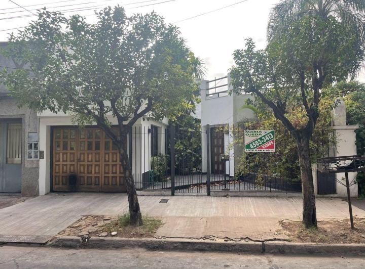 Casa 5 Ambientes. | Rivera Indarte Al 800, Gba Oeste - Zonaprop
