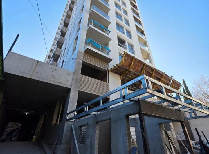 Venta Departamento Dos Ambiente - Torre Cardon II - Tigre, Gba Norte ...