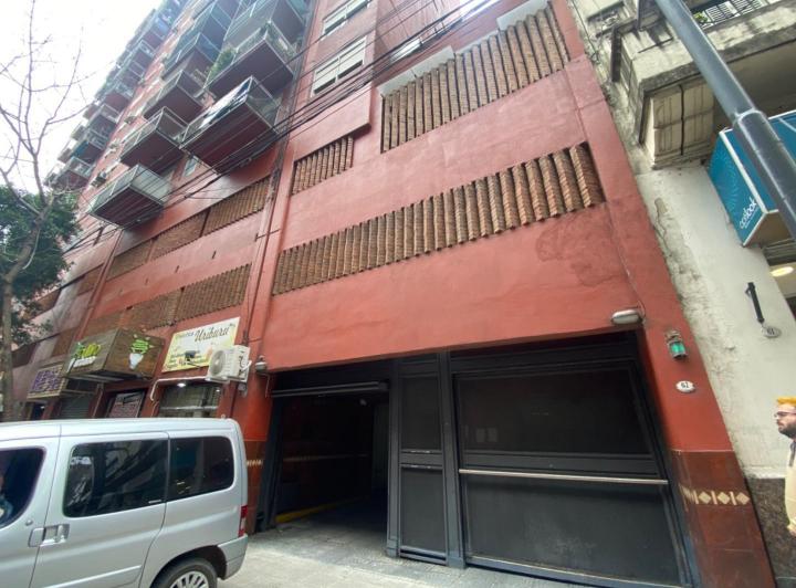 Cochera en 1er Subsuelo X Rampa en Uriburu y Rivadavia, Capital Federal - Zonaprop