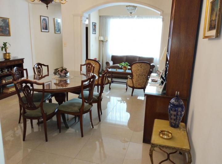 Amplia Casa en Venta en Ramón Falcón 3300, Flores, Capital Federal ...