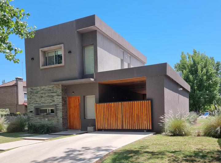 Venta Casa Barrio Country Los Pasos del Jockey 3 Dorm. 3 Baños, Pileta ...