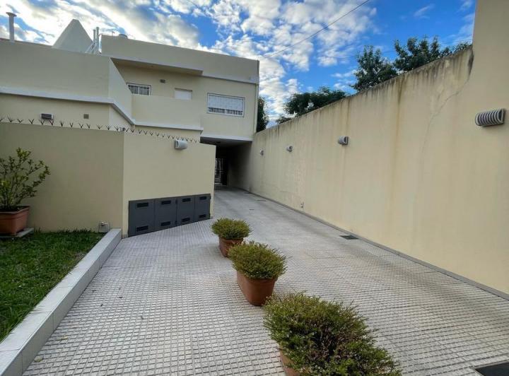 Depto 2 Ambientes con Cochera, Terraza Privada y Parrilla - Wilde, Gba ...
