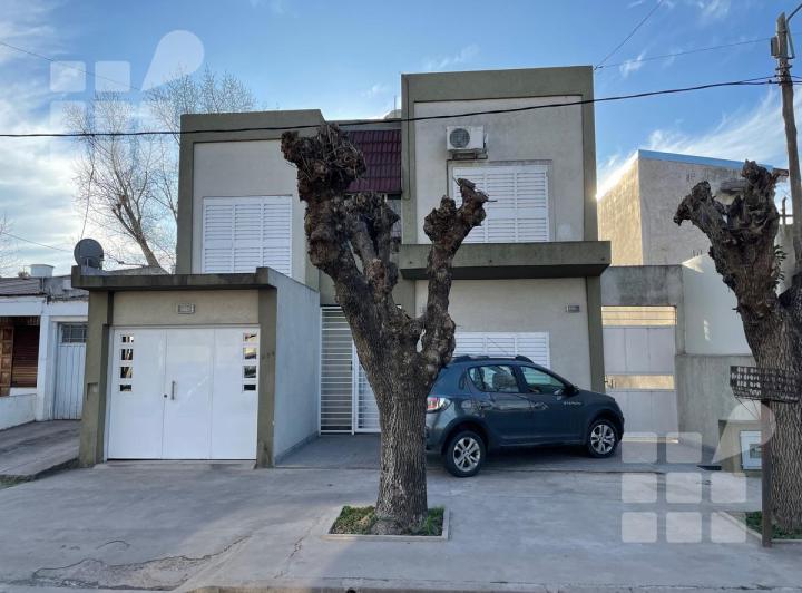 Casa - Countries/b. Cerrado (La Plata), Gba Sur - Zonaprop