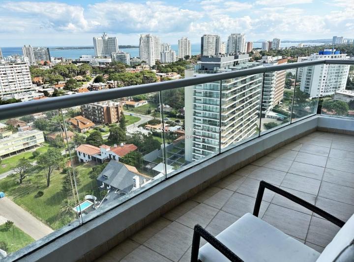 Apartamento en Piso Alto en Venta en Icon Brava Tower, Punta del Este ...
