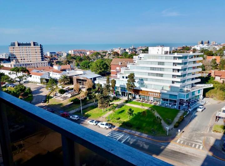 Pinamar - Centrico Departamento con Vista Al Mar, Buenos Aires Costa ...