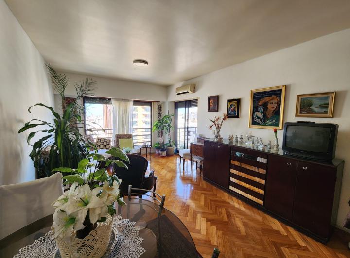 Excelente Departamento en Venta! 3 Ambientes en Flores Ramon Falcon ...