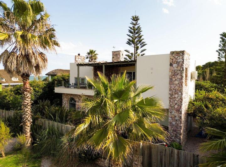 Casa en de 3 Dorm. en Alquiler Playa de Punta Piedras, Otros Paises - Zonaprop