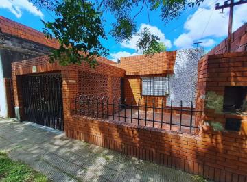 Casa Venta Azcuenaga 2 Dormis con Cochera y Jardin, Santa Fe - Zonaprop