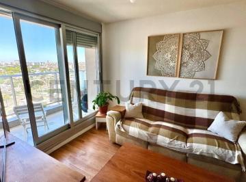 Hermoso Apartamento, 2 Dormitorio, Balcon E Increibles Vistas ...