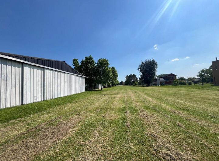 Permuta Casa con Hangar Aero Country Apto Credito, Gba Oeste - Zonaprop