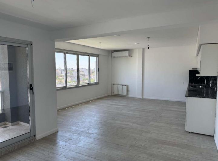 Piso de 4 Ambientes, Muy Amplio y Luminoso, Capital Federal - Zonaprop