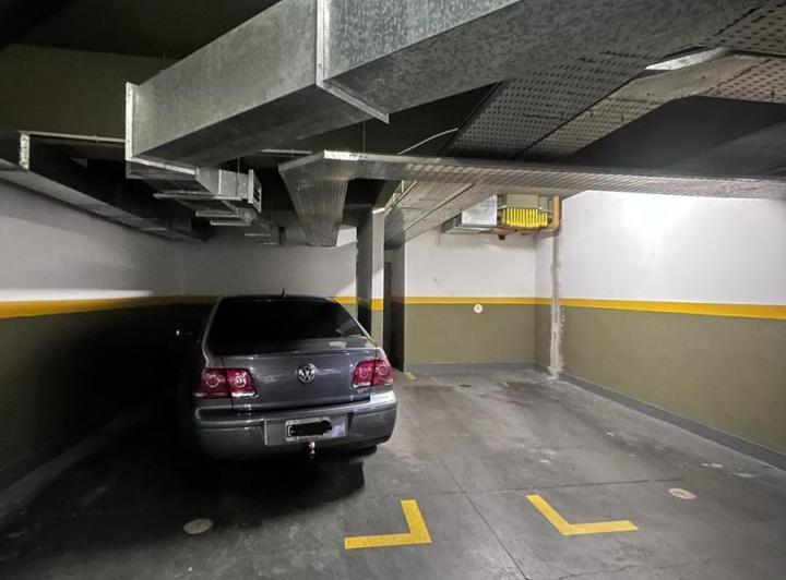 Cochera Cubierta - Edificio de Categoria con Porton Automatico, Capital ...