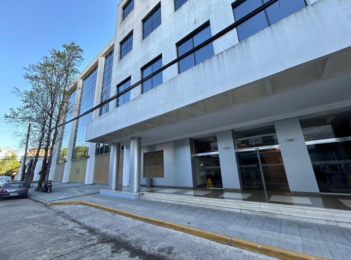 Edificio Comercial en Mart. - Fleming/panam. Gba Norte - Zonaprop