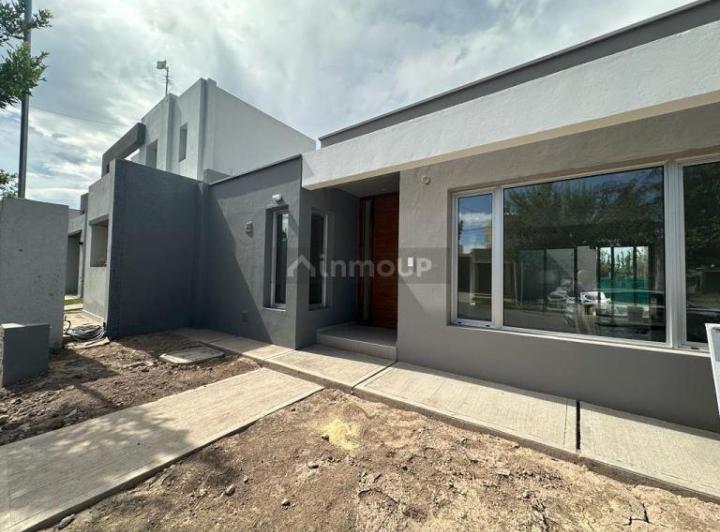 Casa en Barrio Rincon de Drummond, Mendoza - Zonaprop