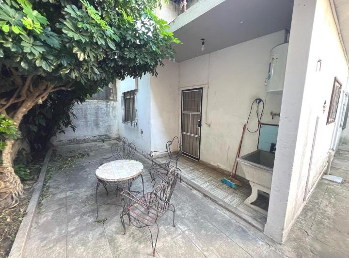 Casa en PH con Patio a 400 m de Estacion, Gba Oeste - Zonaprop