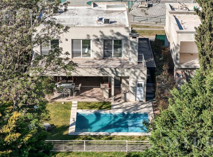 Casa en Venta Barrio Country Club Privado Loma Verde, Gba Norte - Zonaprop