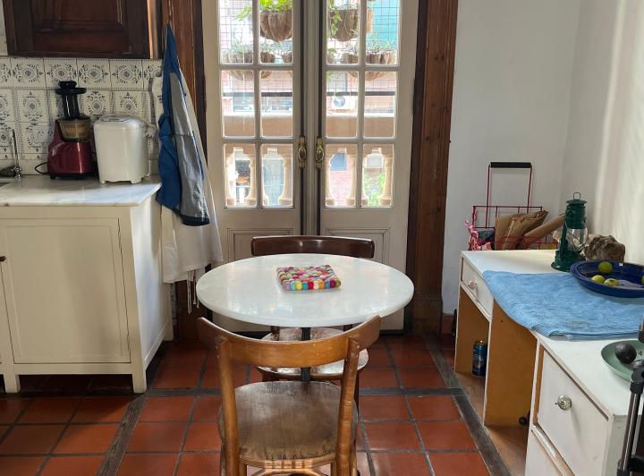 Departamento Estilo Francés con Terraza y Balcones, Capital Federal ...