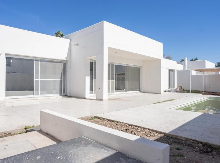 Casa Tipo Country en Planta Baja con Amenities en Fisherton, Santa Fe ...