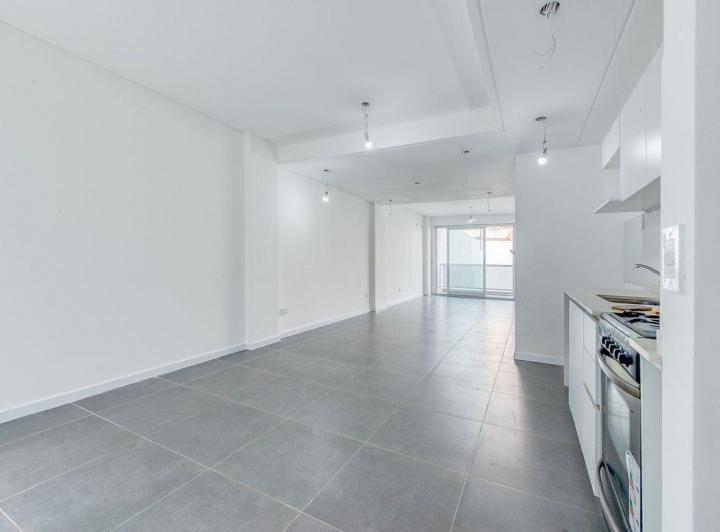 Monoambiente con Balcón y Patio en Parque Patricio, Capital Federal ...