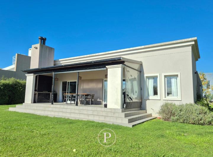 Chalet 5 Ambientes en Arenas del Sur, Buenos Aires Costa Atlántica ...