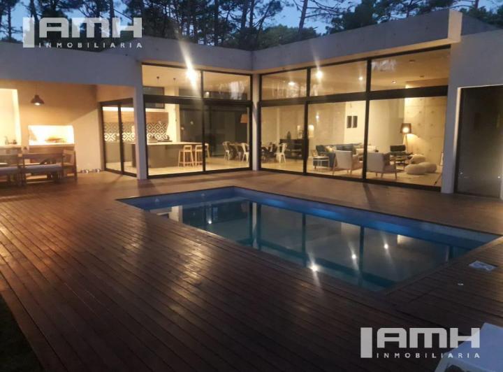 Casa - Carilo, Buenos Aires Costa Atlántica - Zonaprop