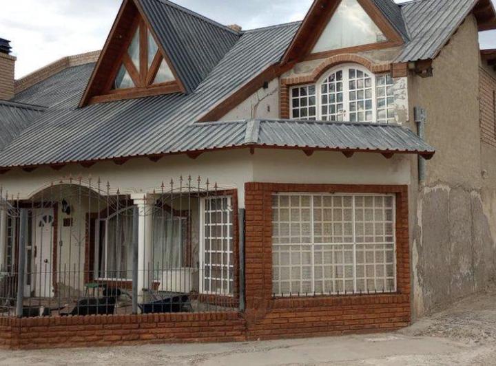Casa 2 Dorm. - Abel Amaya - Comodoro Riv. Chubut - Zonaprop