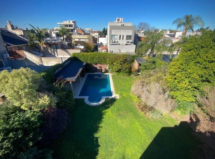 Venta Casa con Pileta en Doble Lote - Devoto, Capital Federal - Zonaprop