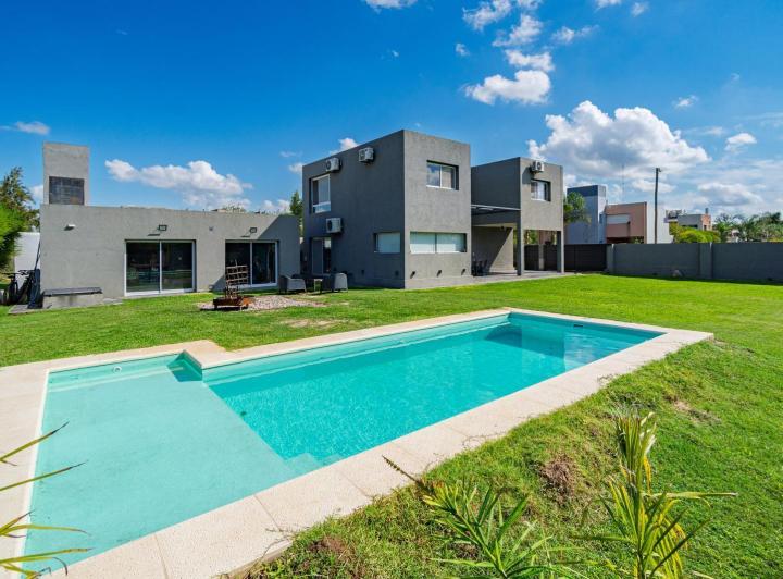 Venta/permuta - Casa de 3 Dorm. y Pileta - Tierra de Sueños III, Roldán. Apto Crédito, Santa Fe ...