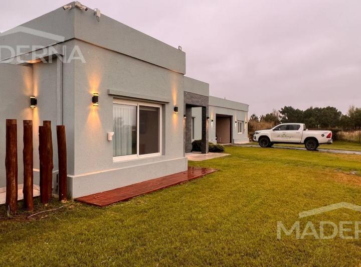Casa en El Salvaje Chacras Marítimas, a 13 Km de Mar de Las Pampas ...
