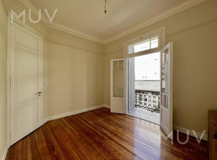 Departamento en Venta 4 Ambientes Reciclado a Nuevo en Once, Capital ...