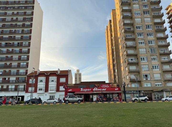 Ultimo Lote Disponible Frente Al Mar - Miramar, Buenos Aires Costa ...