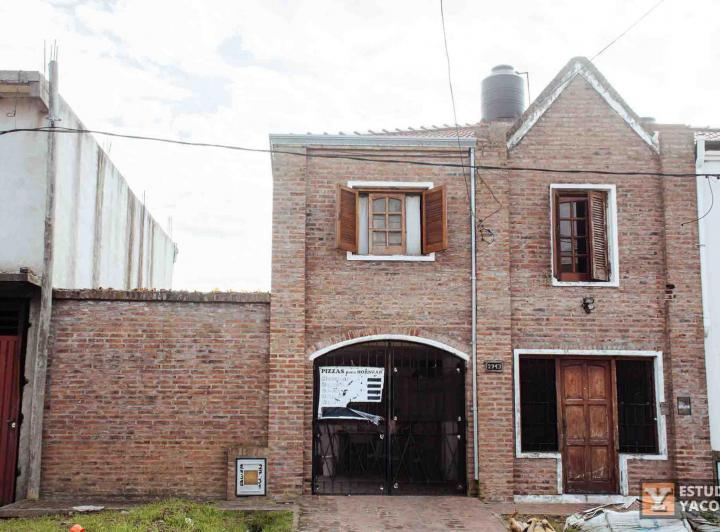 Casa en Venta - 3 Dorm. 2 Baños - Cochera - 300 m² - Tolosa, La Plata, Gba Sur - Zonaprop