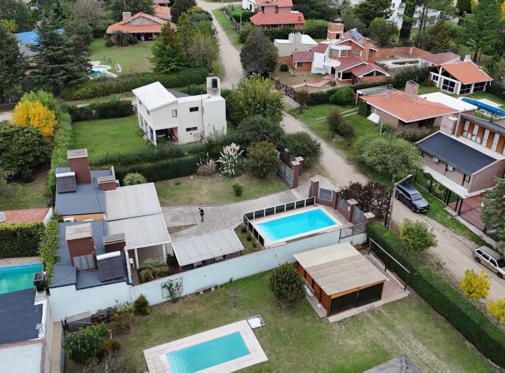 Villa Carlos Paz, Venta 2 Cabañas, Pileta, Quincho, Cochera, a 50 m del Río, Córdoba - Zonaprop