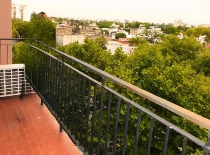 Al Frente con Balcón! Av Los Incas a Una Cuadra de Triunvirato y Subte ...