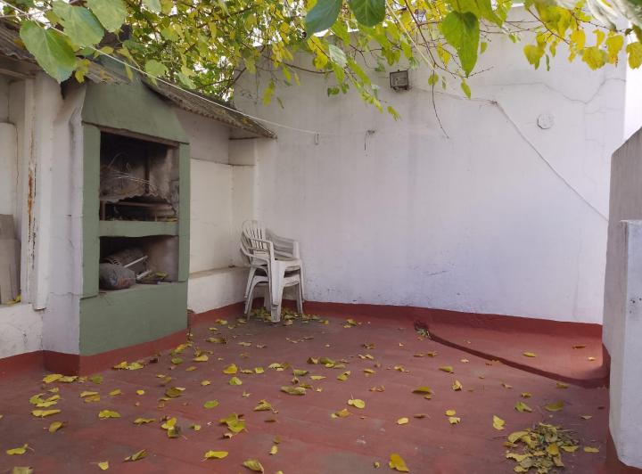 Muy Lindo PH con Patio y Terraza en Increíble Zona, a m Pedro Goyena ...