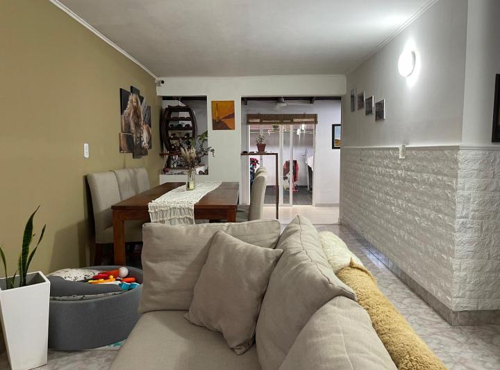 Casa en Venta en Tolosa 2 Hab. y Garaje, Gba Sur - Zonaprop