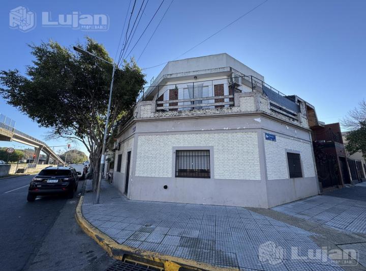 Venta PH en Liniers Tipo Casa 4 Ambs con Garaje, Capital Federal - Zonaprop