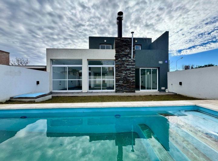 En Venta Casa a Estrenar B° Barrancas del Rio V. m, Córdoba - Zonaprop