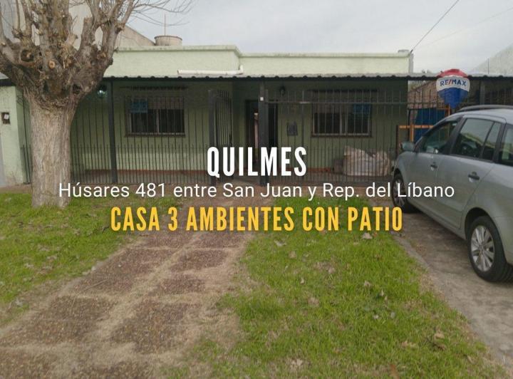 Casa con Parque y Cochera Techada en Calle Húsares, Gba Sur - Zonaprop