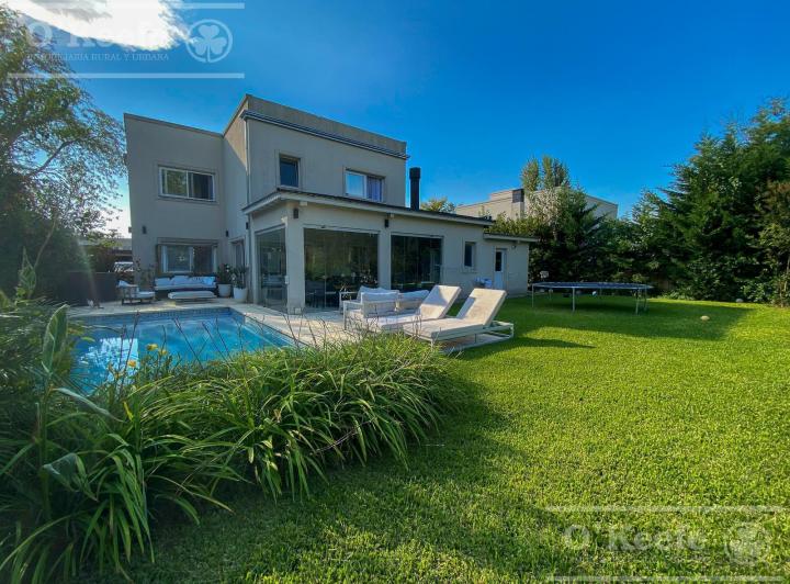 Casa en Venta en Fincas de Hudson de 5 Ambientes Hudson Berazategui ...