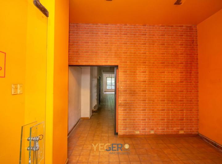 Local Comercial Libre Sin Columnas con Buena Altura, Capital Federal ...