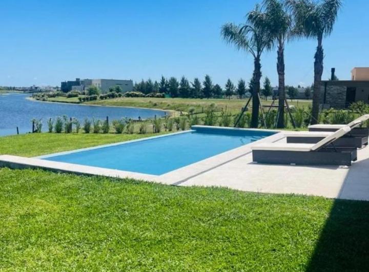 Nev. Casa a La Laguna 6 Ambientes El Naudir Aguas Privadas, Gba Norte ...
