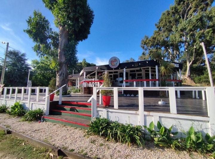 Venta Local Villa Gesell con Departamento 1 Ambien, Buenos Aires Costa ...