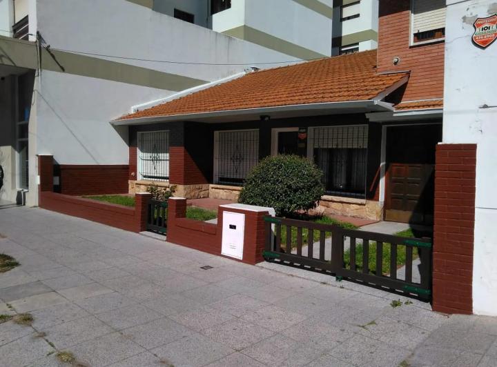 Casa en Venta - 4 Dorm. 3 Baños - 285 m² - Mar del Plata, Buenos Aires ...
