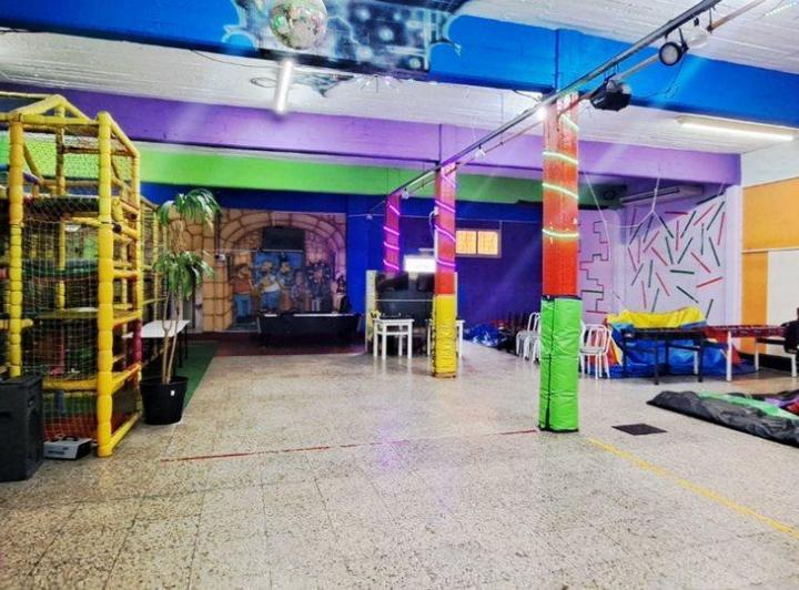 Venta Local Comercial - Salon de Fiestas, Gba Sur - Zonaprop